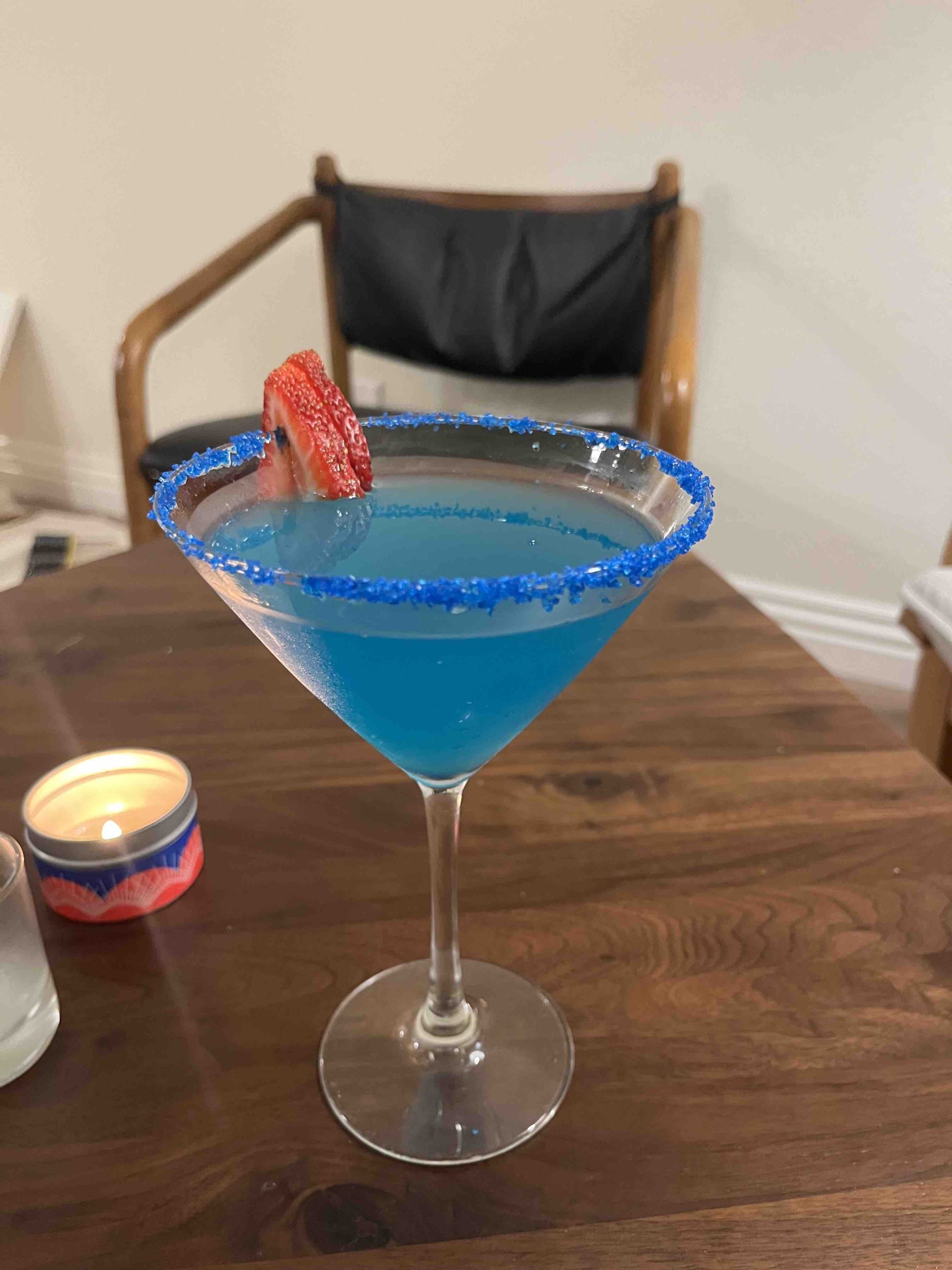 The Short n' Sweet (Sabrina Carpenter) Blue Cocktail recipe 💋🍸 - ⌂ room ...
